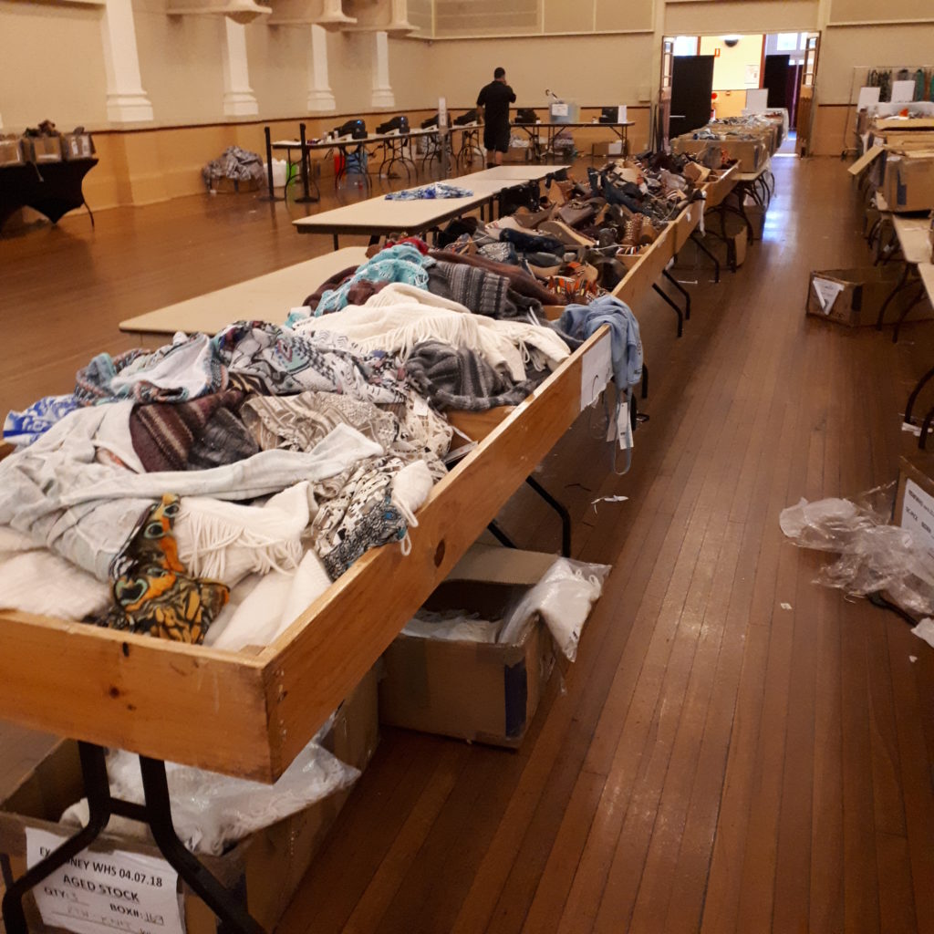 Dump Table - Folding tables